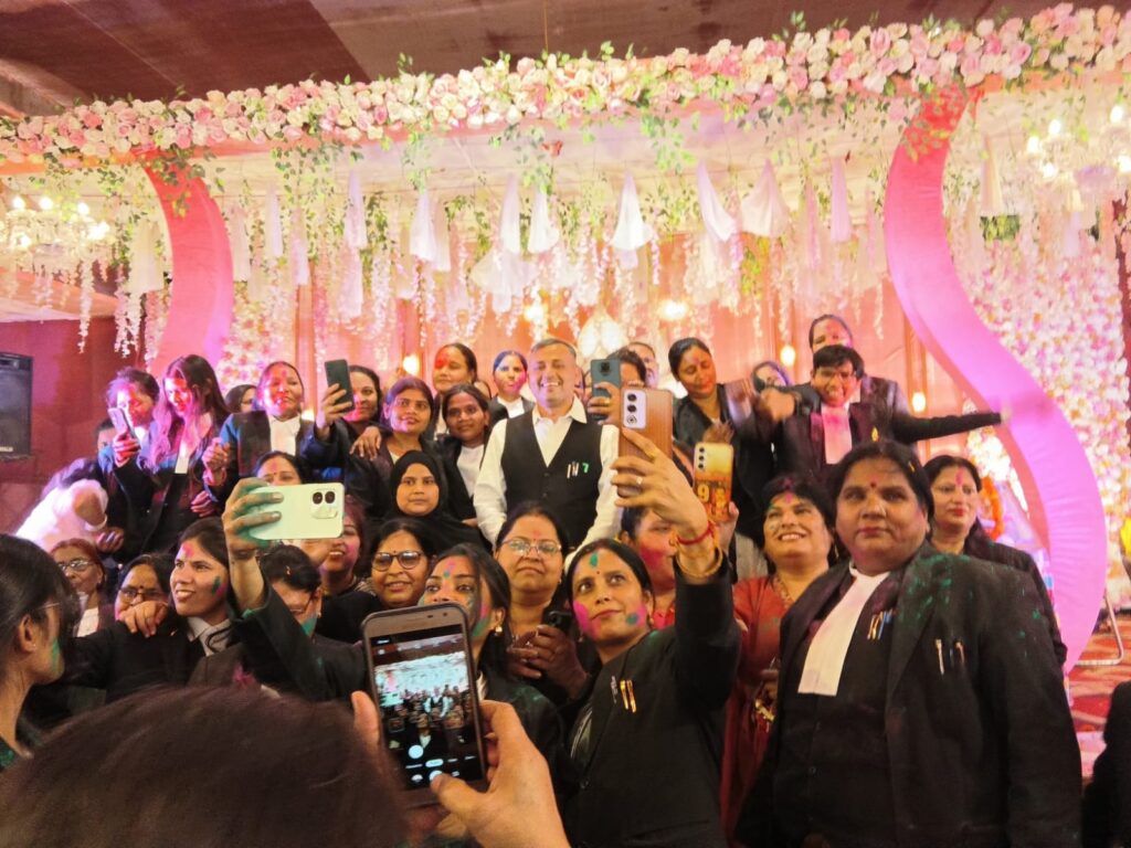 Advocates enjoyed festival of colours at Holi Milan – URNEWSBOX